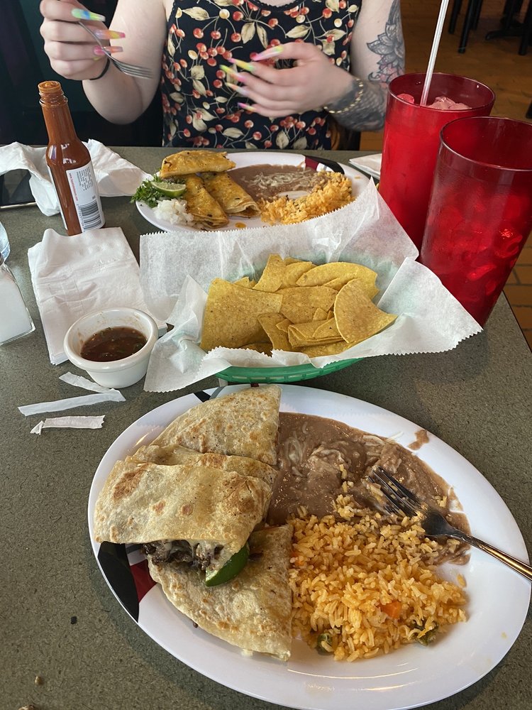 TAQUERIA LAS MULAS - Updated June 2025 - 66 Photos & 60 Reviews - 201 N ...