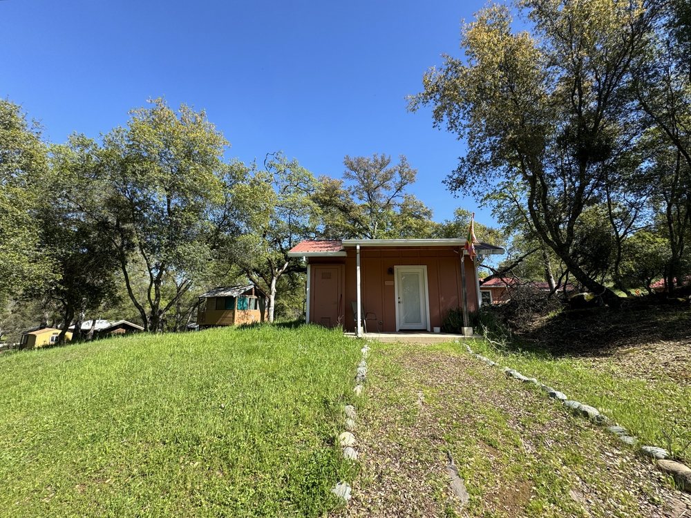 SIVANANDA ASHRAM YOGA FARM - Updated January 2025 - 96 Photos & 74 ...