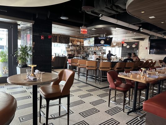 SILVER SOCIAL NAVY YARD - 337 Photos & 117 Reviews - 1250 Half St SE ...