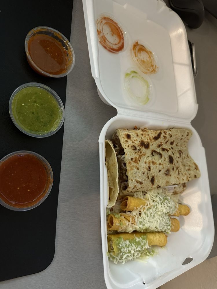 MASTER TACO - Updated July 2024 - 45 Photos & 82 Reviews - 1537 W ...