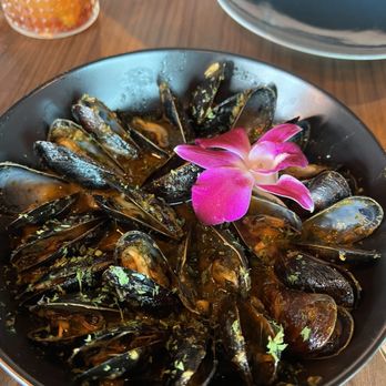 BLUE TUBA - Updated April 2025 - 85 Photos & 48 Reviews - 350 W 19th St ...