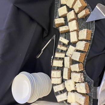 HIDDEN VALLEY COUNTRY CLUB - Updated January 2026 - 60 Photos & 21 ...