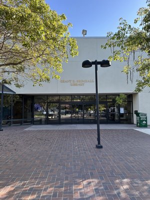 THOUSAND OAKS GRANT R. BRIMHALL LIBRARY - Updated January 2026 - 87 ...