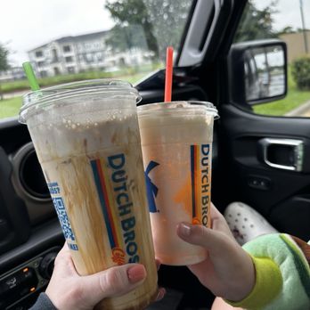DUTCH BROS COFFEE - Updated January 2026 - 52 Photos & 15 Reviews - 829 ...