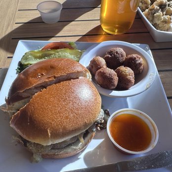 SAMOSKY’S HOMESTYLE PIZZERIA - Updated April 2025 - 122 Photos & 205 ...