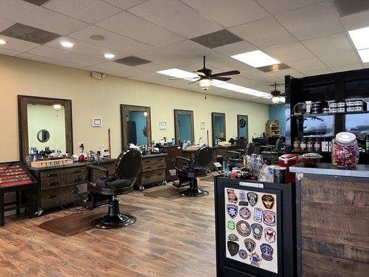 YANKEE CLIPPERS BARBERSHOP - Updated May 2026 - 55 Photos & 47 Reviews ...