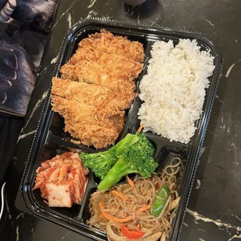 KOREAN FRIED CHICKEN & BOX - Updated December 2024 - 233 Photos & 136 ...