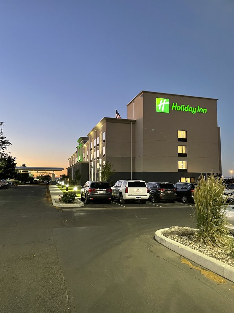HOLIDAY INN TWIN FALLS - Updated June 2025 - 79 Photos & 29 Reviews - 1586 Blue Lakes Blvd N ...
