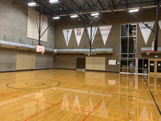 SOUTH BELLEVUE COMMUNITY CENTER - 33 Photos & 18 Reviews - Recreation ...