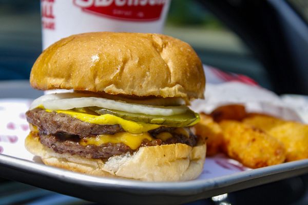 SWENSONS DRIVE-IN - Updated September 2025 - 47 Photos & 38 Reviews ...