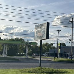 HENRIETTA HOTS - Updated July 2025 - 107 Photos & 144 Reviews - 4018 W ...