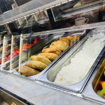 BEDFORD AVENUE DELICATESSEN - Updated December 2025 - 17 Photos & 19 ...