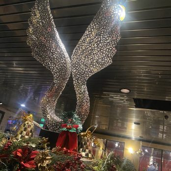 AVANTI - Updated December 2025 - 284 Photos & 387 Reviews - 2728 E ...