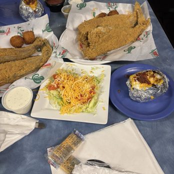 CATFISH CORNER - Updated September 2025 - 58 Photos & 91 Reviews - 914 ...