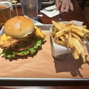 PRIME BURGER BAR - Updated October 2025 - 151 Photos & 204 Reviews ...