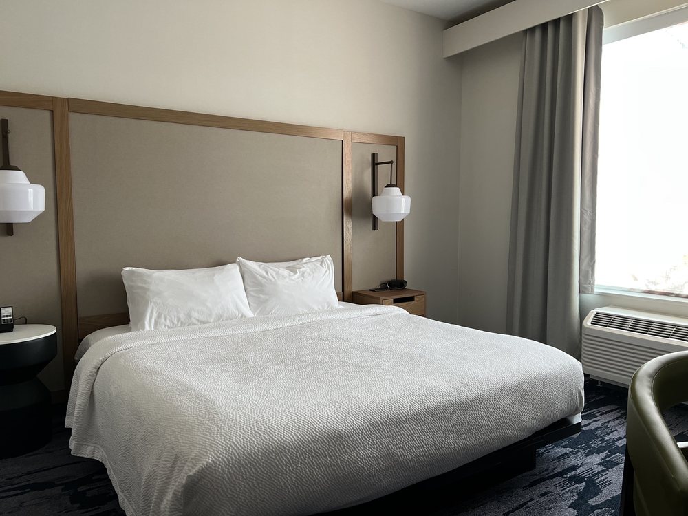 FAIRFIELD INN & SUITES ROLLA - 45 Photos & 11 Reviews - 1670 Old Wire ...