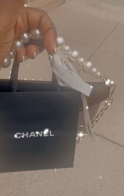 CHANEL - Updated August 2024 - 18 Photos & 62 Reviews - 6 Newbury St ...