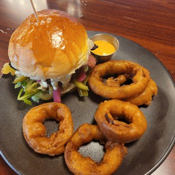 BURNT SMOKEHOUSE & BAR - Updated December 2025 - 52 Photos & 51 Reviews ...