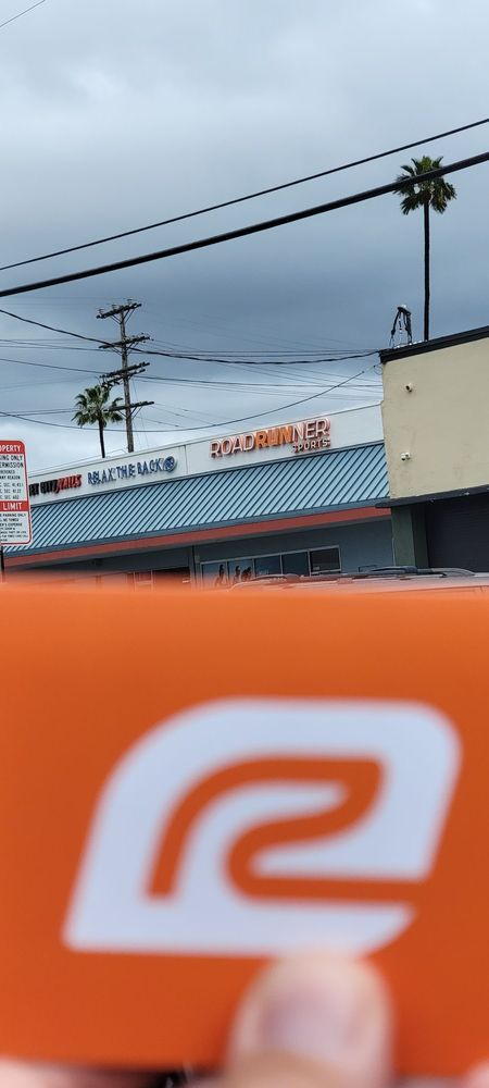 ROAD RUNNER SPORTS - Updated December 2025 - 81 Photos & 552 Reviews ...