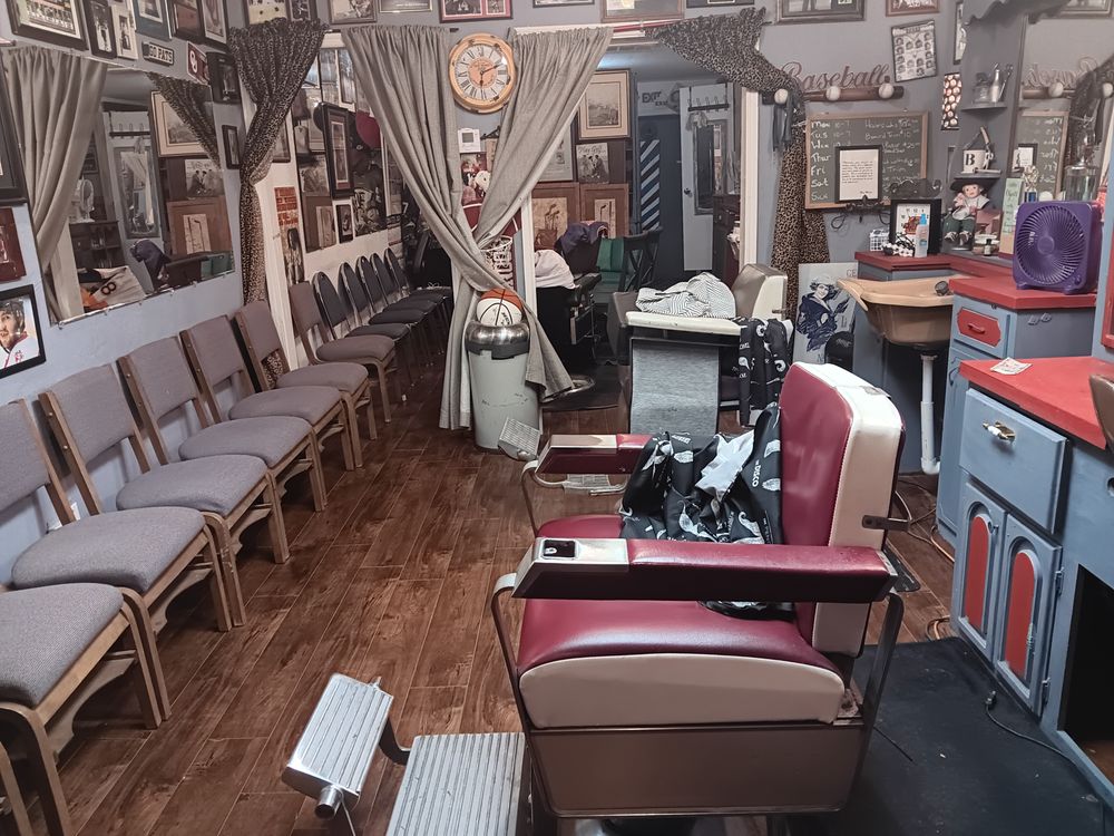 AUBREY’S OLD FASHIONED BARBER SHOP - Updated June 2025 - 1220 N Main St ...