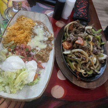 LAS LOMAS - Updated September 2024 - 192 Photos & 86 Reviews - 800 E ...