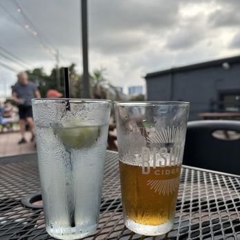 HIDEOUT PUB - 106 Photos & 362 Reviews - 12164 N MoPac Expy, Austin ...