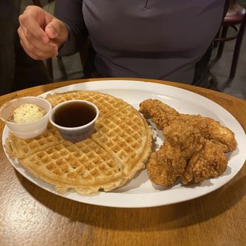 FRANK’S FAMOUS CHICKEN & WAFFLE - Updated July 2024 - 515 Photos & 433 ...