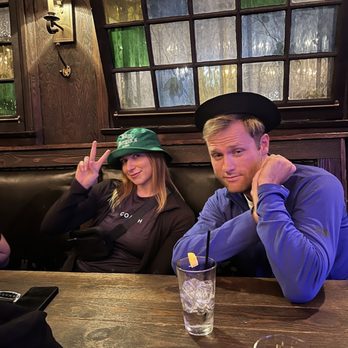 TOM BERGIN’S - Updated March 2025 - 457 Photos & 584 Reviews - 840 S ...