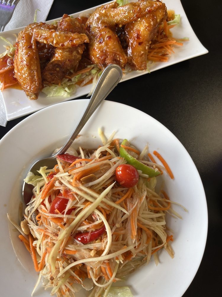 KHAO HOM - Updated March 2024 - 129 Photos & 110 Reviews - 258 Salem Rd ...