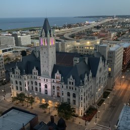 BLU - Updated November 2025 - 279 Photos & 163 Reviews - 424 E ...