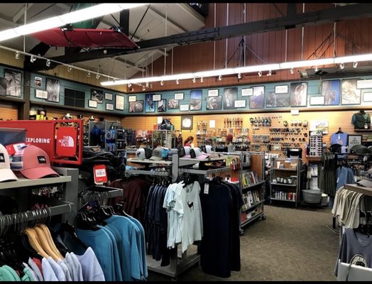 YOSEMITE MOUNTAIN SHOP - Updated December 2025 - 19 Reviews - 9020 ...