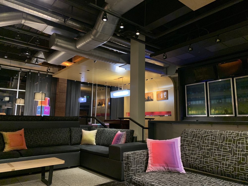 ALOFT MILWAUKEE DOWNTOWN - 109 Photos & 204 Reviews - 1230 N. Dr ...