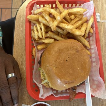 HOUSE OF FRIES - Updated December 2025 - 350 Photos & 384 Reviews ...