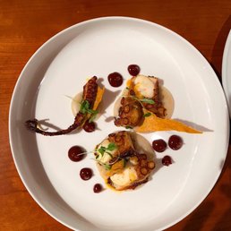 84 YESLER - Updated December 2025 - 642 Photos & 164 Reviews - 84 ...