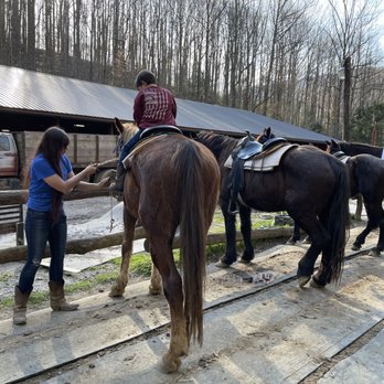 SUGARLANDS RIDING STABLE - Updated April 2025 - 116 Photos & 124 ...