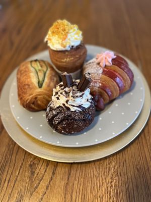 BENJI’S BAKERY & CAFE - Updated December 2025 - 438 Photos & 242 ...