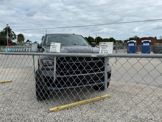 THE BUSHEL STOP - Updated December 2025 - 33 Photos & 29 Reviews - 8640 ...