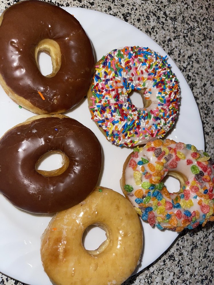 STAR DONUTS - Updated June 2025 - 24 Photos & 100 Reviews - 1040 W ...