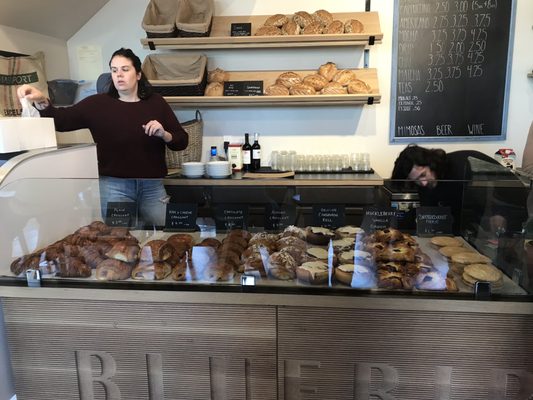 BLUEBIRD BAKERY - 30 Photos & 46 Reviews - 329 N 1st Ave, Sand Point ...
