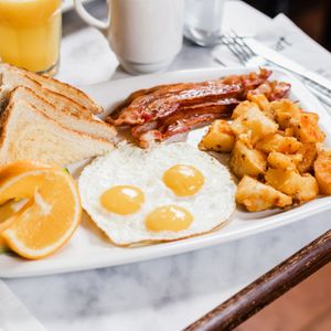 SCRAMBLES RESTAURANT - 27 Photos & 39 Reviews - Breakfast & Brunch ...