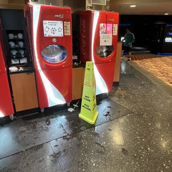 AMC HOFFMAN CENTER 22 - Updated June 2024 - 564 Photos & 541 Reviews ...