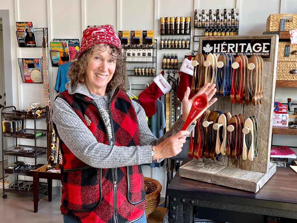 OREGON MUSIC GARAGE - Updated October 2025 - 10 Photos - 1000 W ...