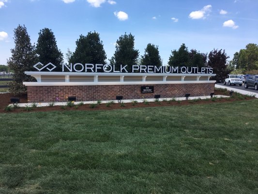 NORFOLK PREMIUM OUTLETS - Updated October 2025 - 466 Photos & 159 Reviews - 1600 Premium Outlet ...