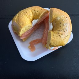 DETROIT BAGEL FACTORY - Updated December 2024 - 40 Photos & 78 Reviews ...