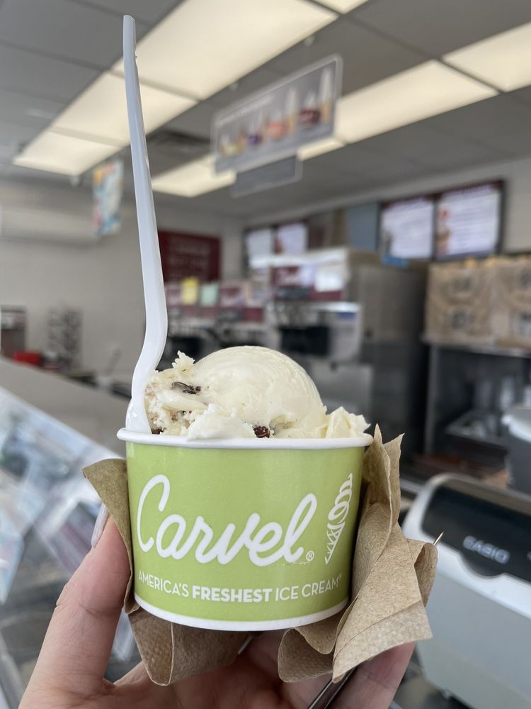 CARVEL - Updated November 2025 - 19 Reviews - 73 E Montauk Hwy, Hampton ...