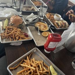 LANDMARK AMERICANA TAP & GRILL - UNIVERSITY CITY - Updated December ...