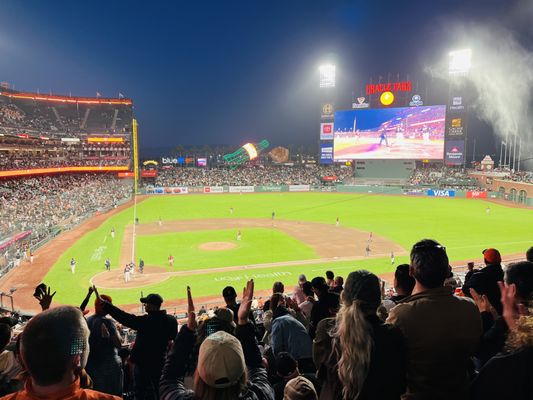 CLUB LEVEL AT ORACLE PARK - Updated December 2025 - 822 Photos & 200 ...