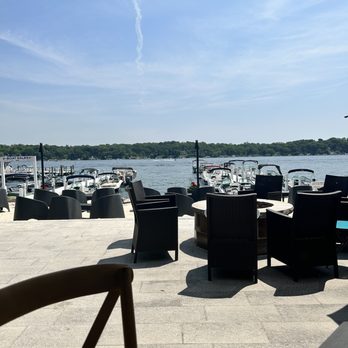 PIER 290 - Updated May 2024 - 371 Photos & 564 Reviews - 1 Liechty Dr ...