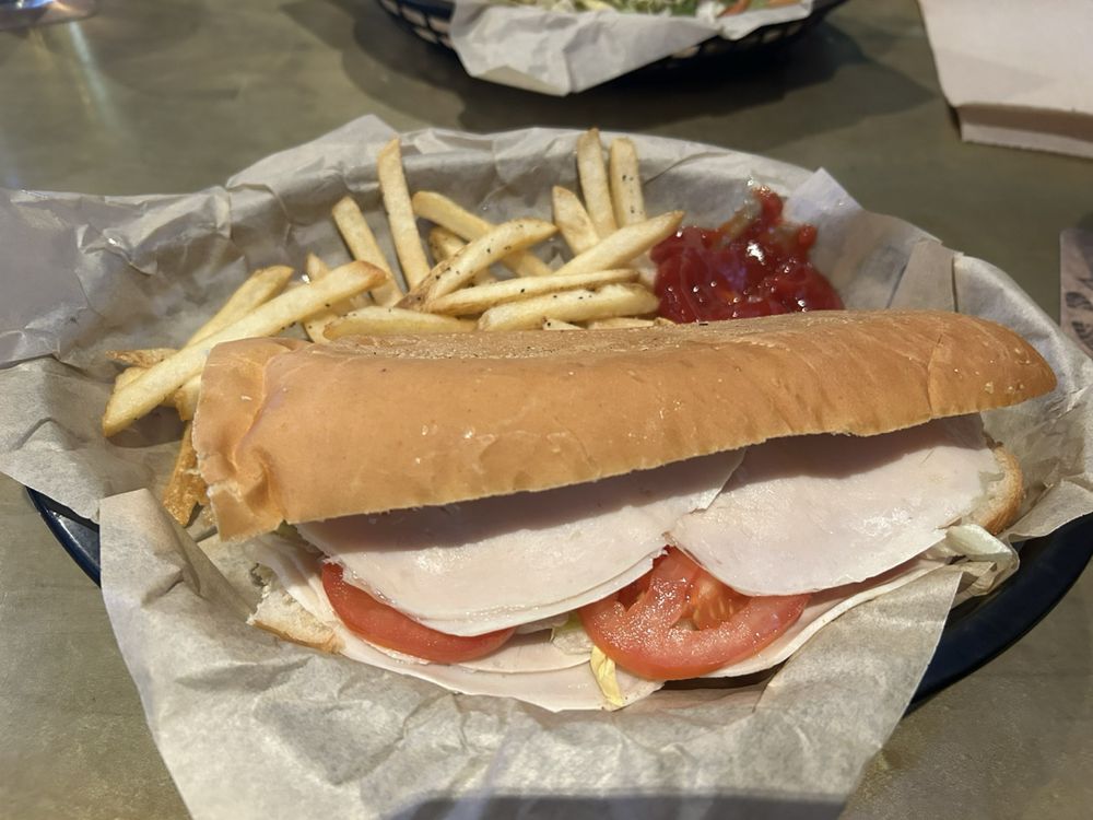 SUBMARINE HOUSE - Updated December 2025 - 72 Photos & 109 Reviews ...