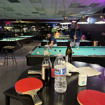 HOT SHOTS BILLIARDS - Updated May 2025 - 73 Photos & 62 Reviews - 1721 ...